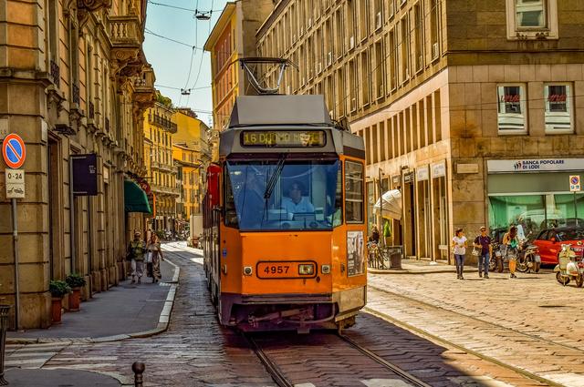 Milan transport: all about bus, streetcar, and metro tickets - Voyage10.com